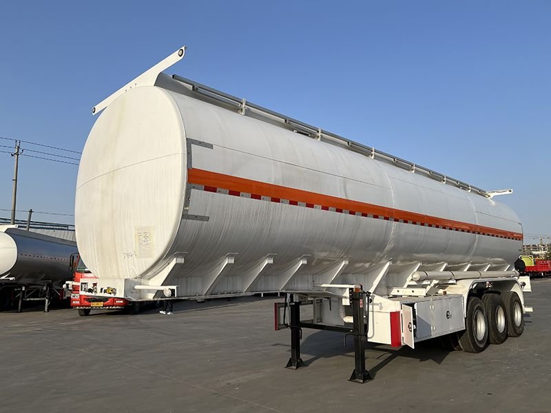 What Is The Purpose Of A Pneumatic Trailer？ - Truckman Automobile